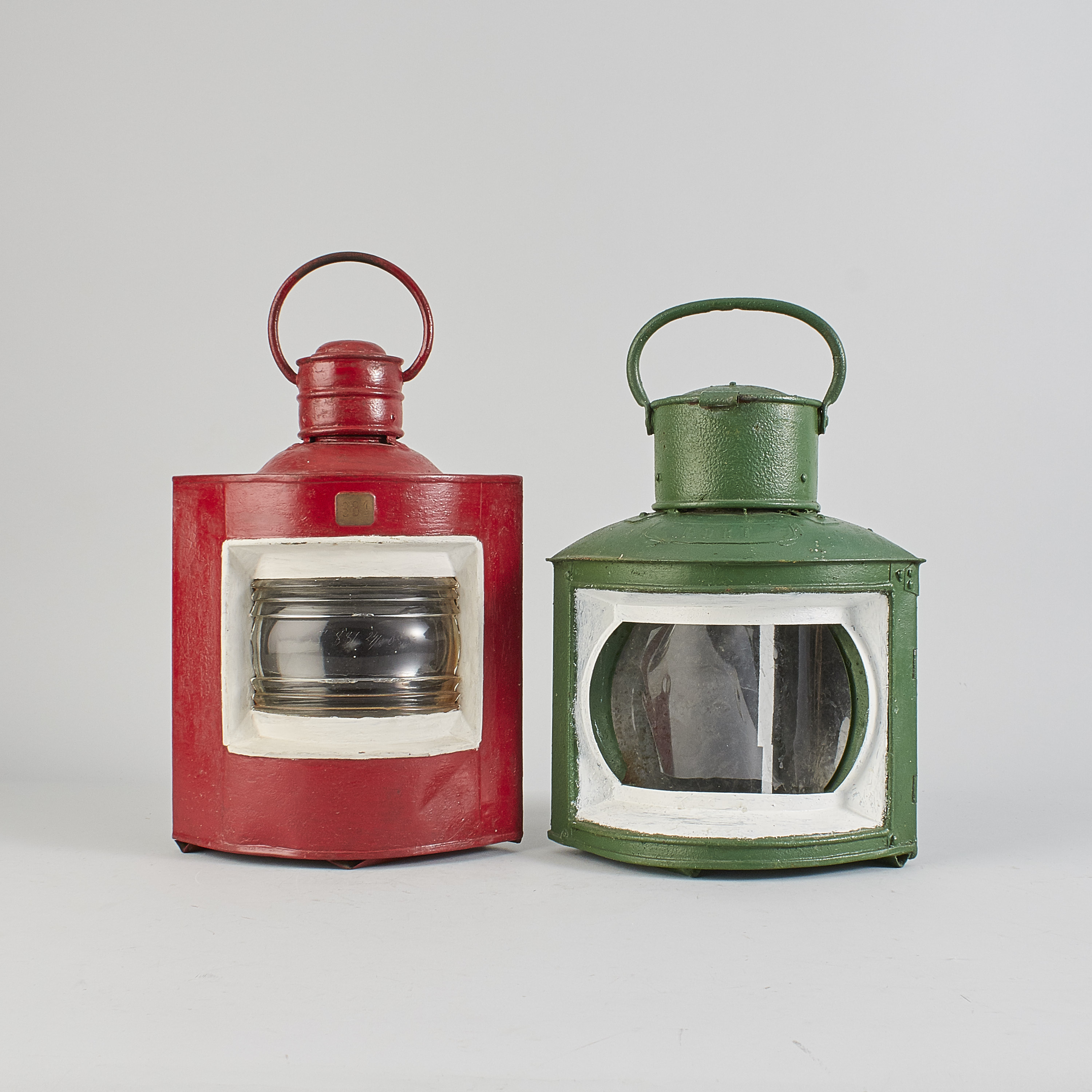 Lanternor, 2 st. Höjd: ca 35 cm. Metropol - Auktioner i Stockholm och ...