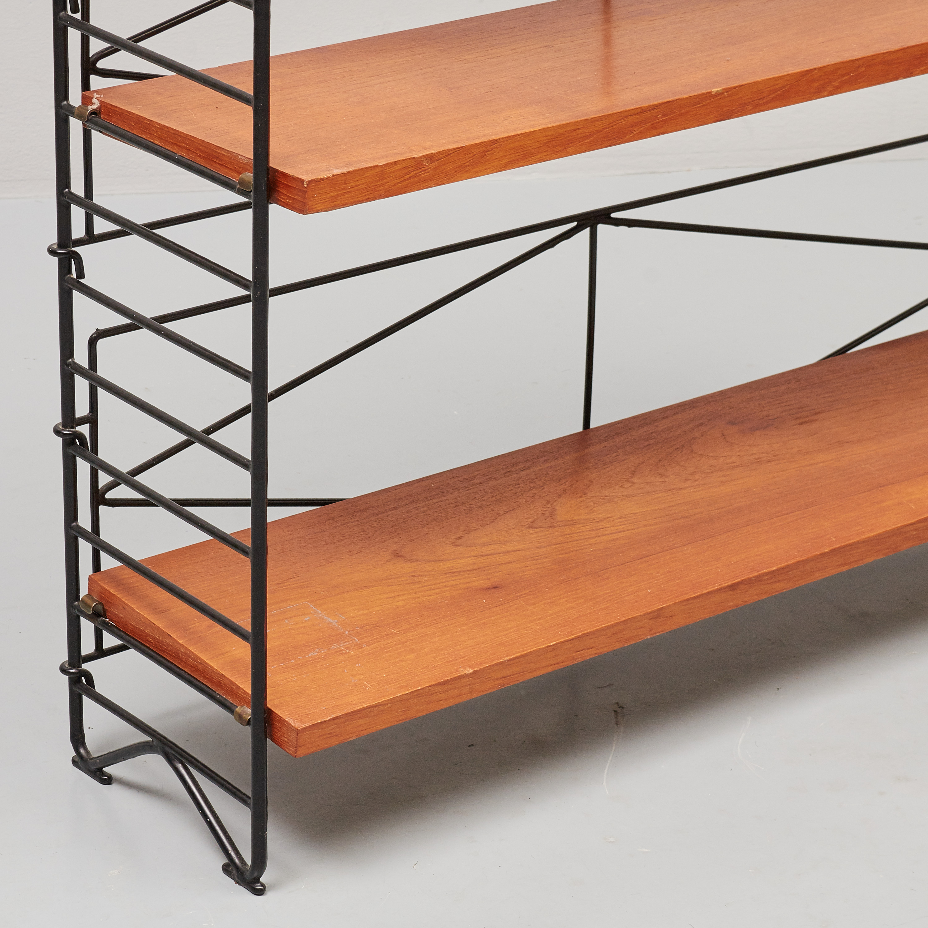 Bokhylla, String, längd: 80 cm, djup: 22 cm, höjd: 80 cm. Metropol ...