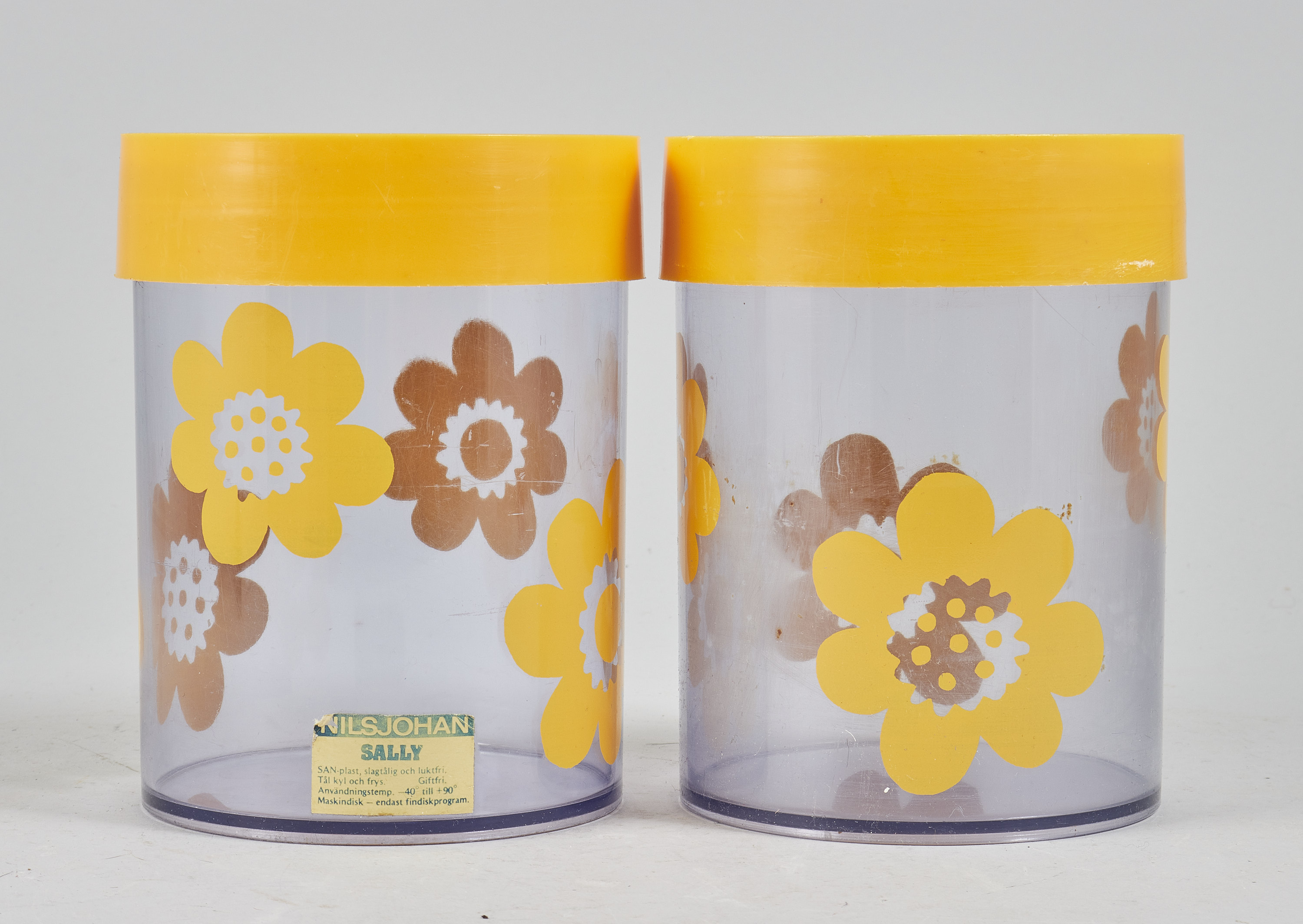 Burkar, plast, "Sally", Nils Johan, omkring 1970-tal. Höjd: 18cm ...