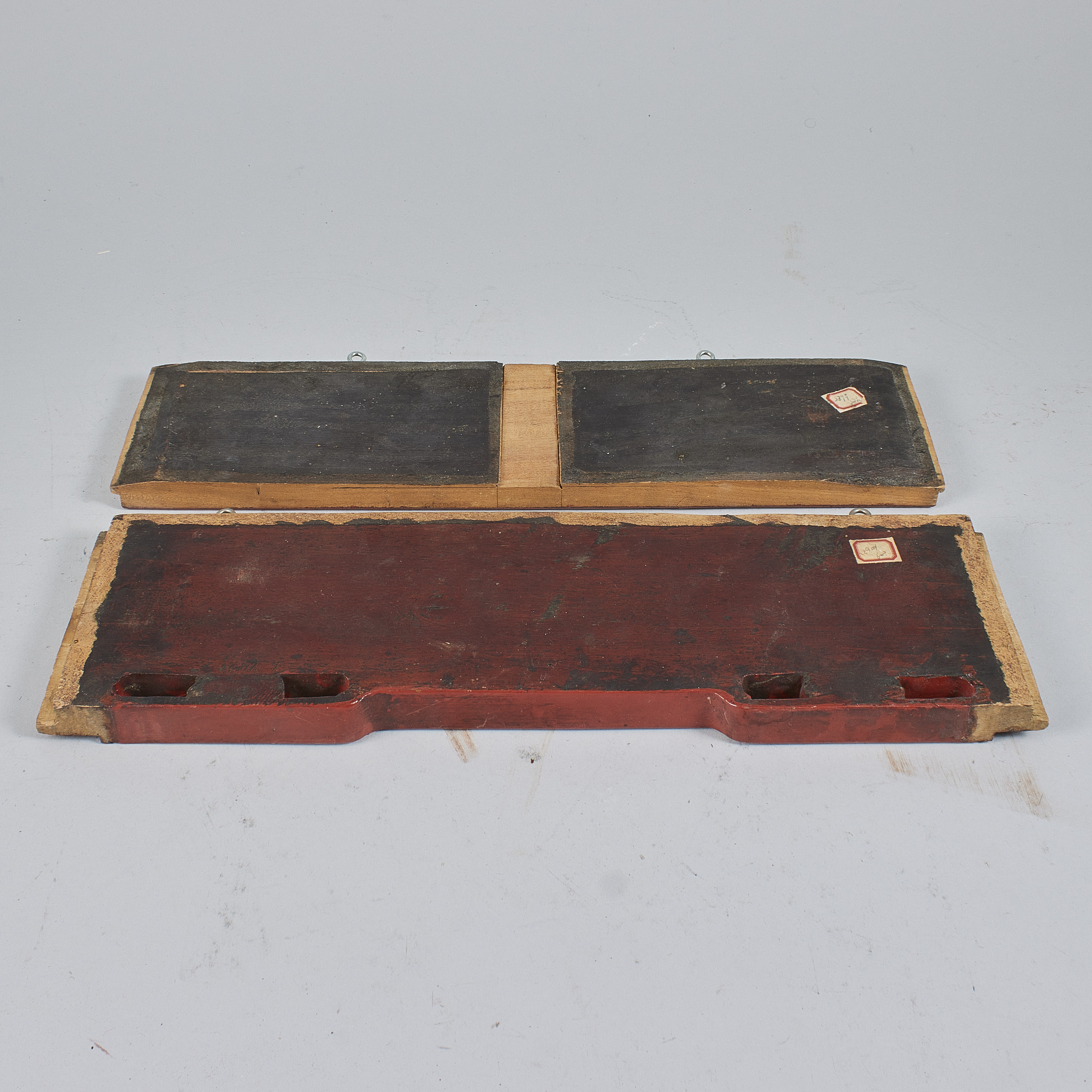 Trätavlor, 2 st, Asien, 43x12 cm, oramad. Metropol - Auktioner i ...