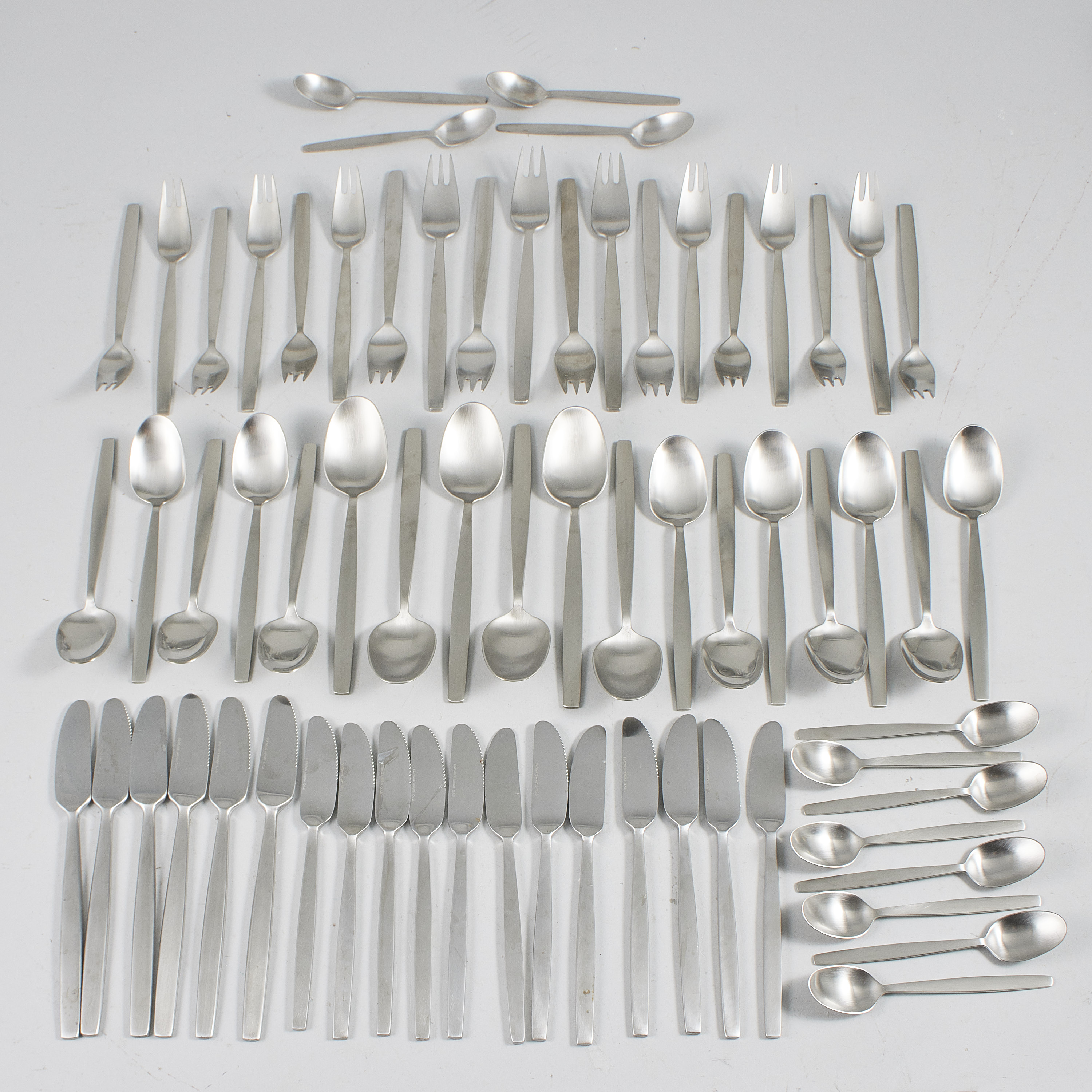 Bestick, Rostfritt, Gilde, design: Roy Blohm, 1965, ca 65 del. Metropol ...