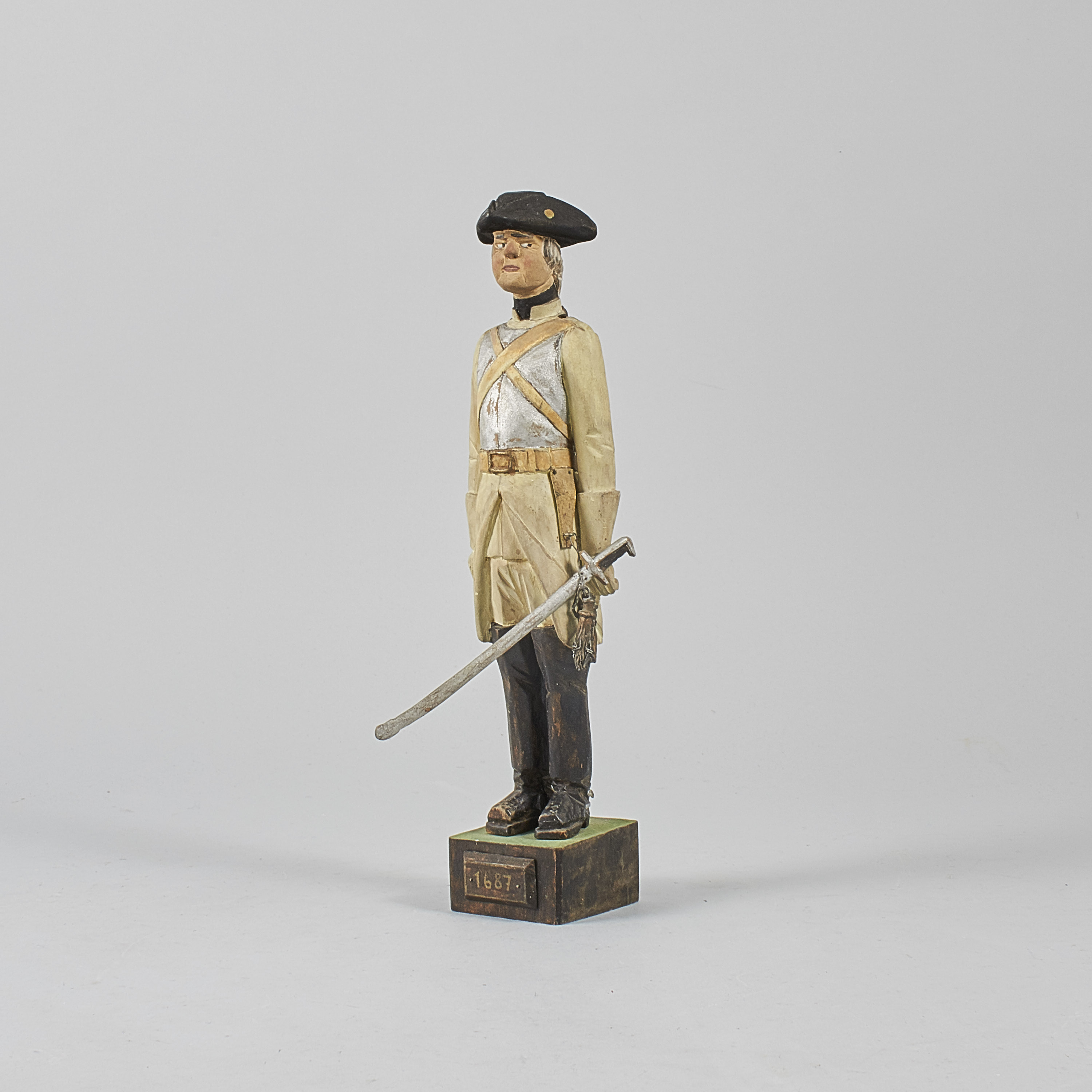 Träskulptur, Axel Ericsson, 1943, Smålands Husarer. Höjd: 29. Metropol ...