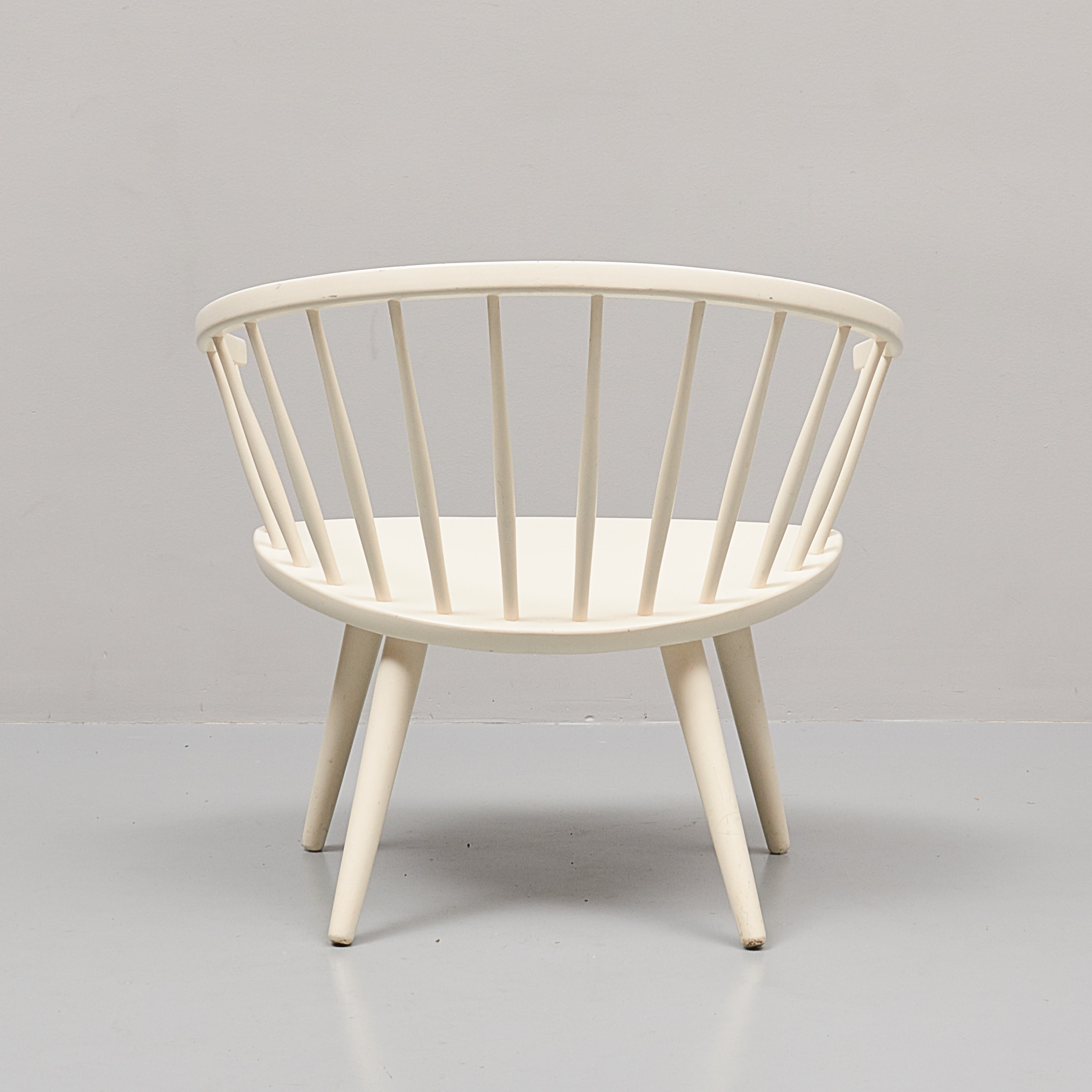 Stol, Yngve Ekström (1913-1988), Sverige. "Arka". Bemålad, svängd ...