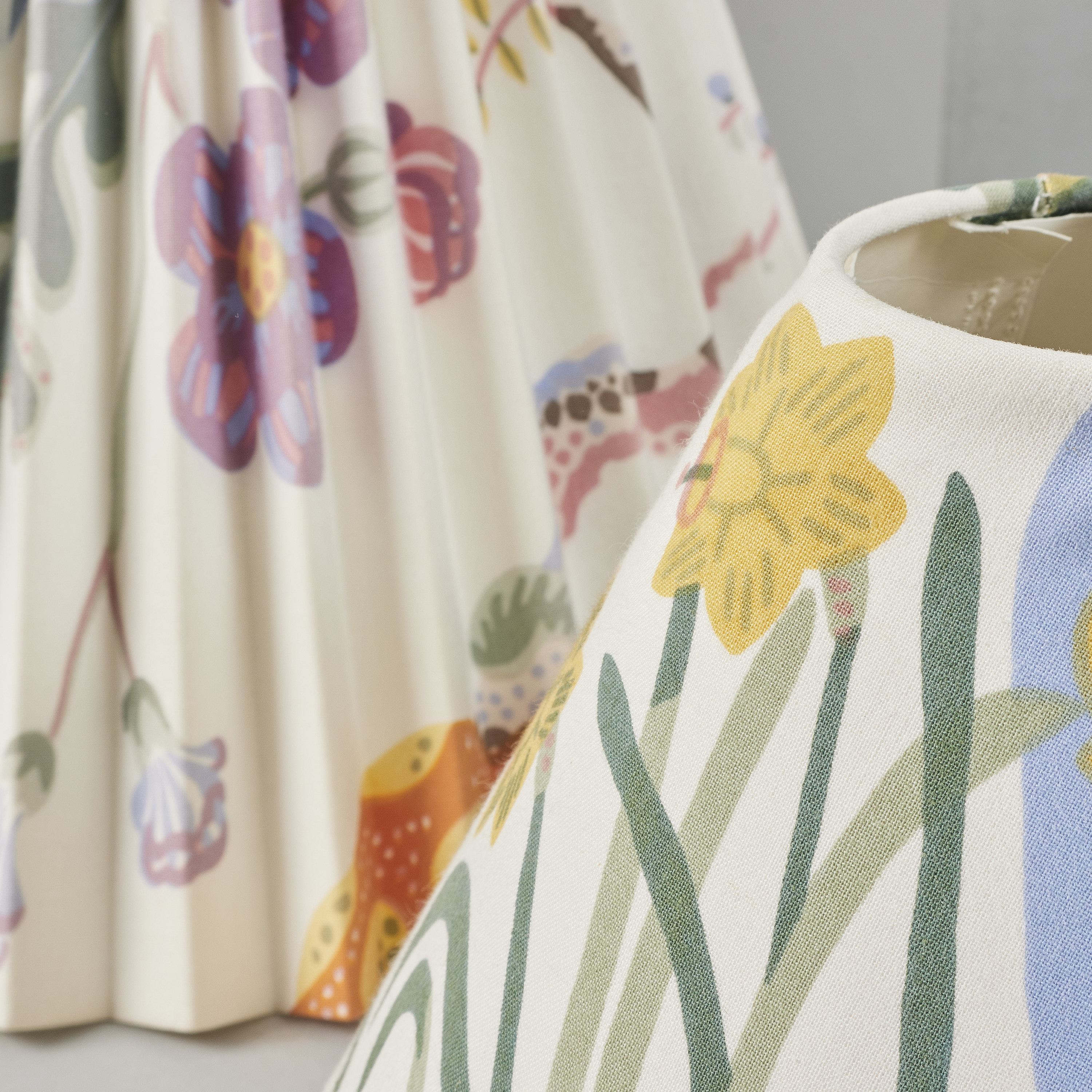 Lampskärmar, 4 st, Firma Svenskt Tenn. Diameter: 18-33 cm. Metropol ...