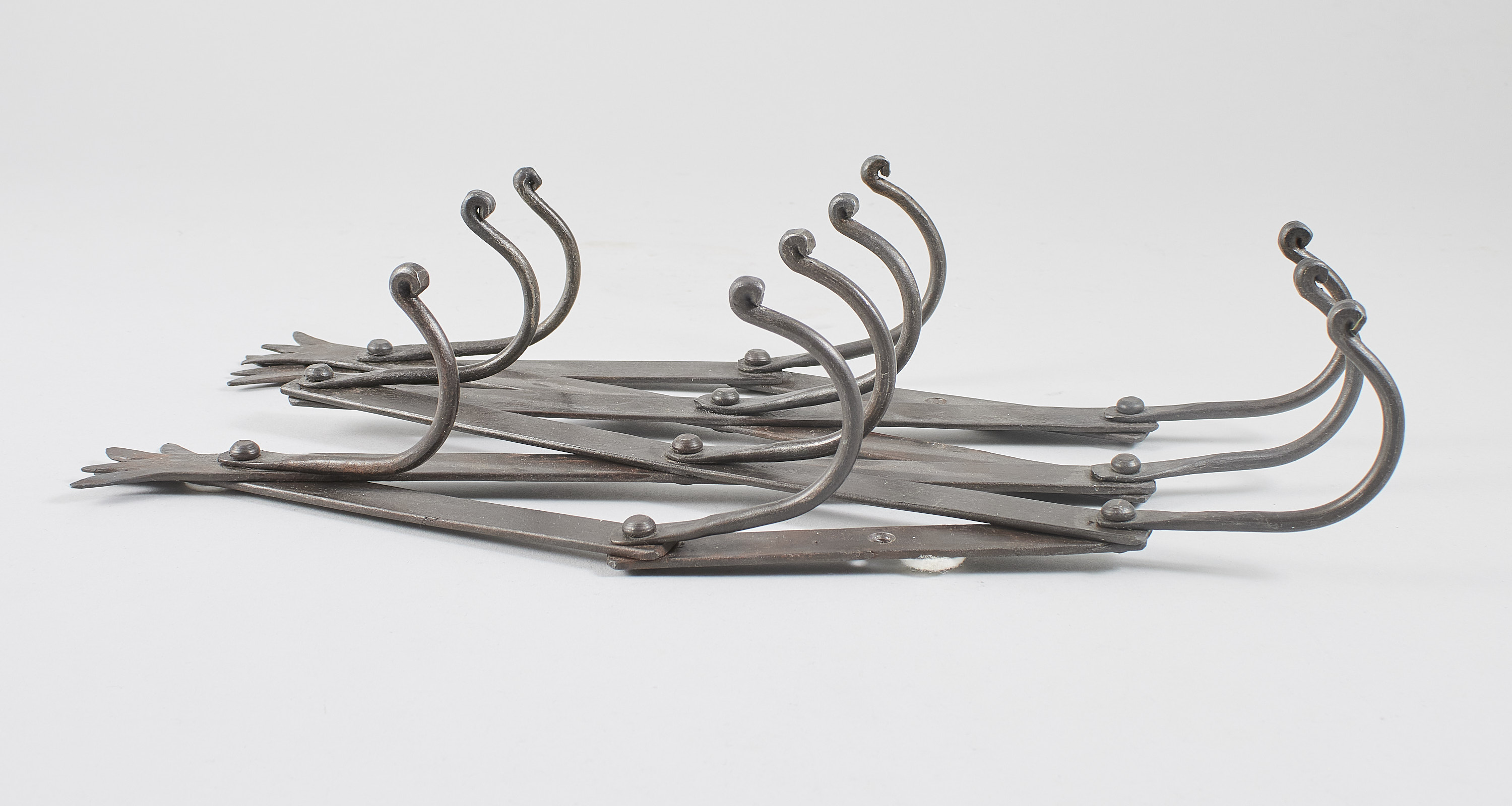 Rockhängare, Smide, 10 st krokar, dragspel. Längd: 8-80 cm. Metropol ...